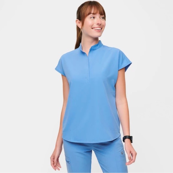 Figs | Tops | Figs Rafaela Oversized Scrub Top | Poshmark
